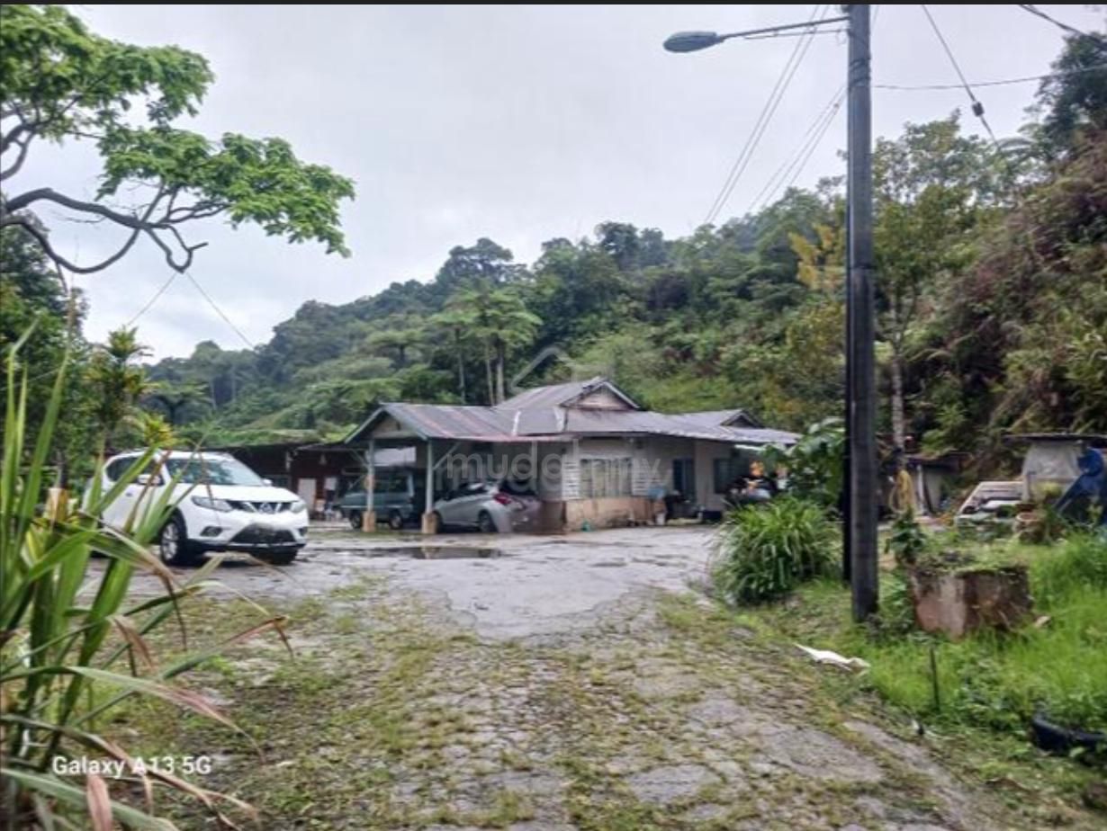 Tanah Rata Prewar Old House Surround Hills With River Nr Town Cameron ...