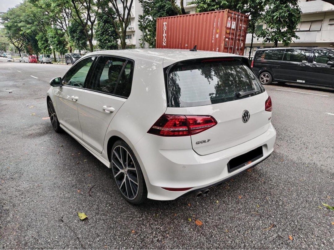 Volkswagen Golf 1.4A TSI R-Line Sunroof, Cars, Car Rental on Carousell