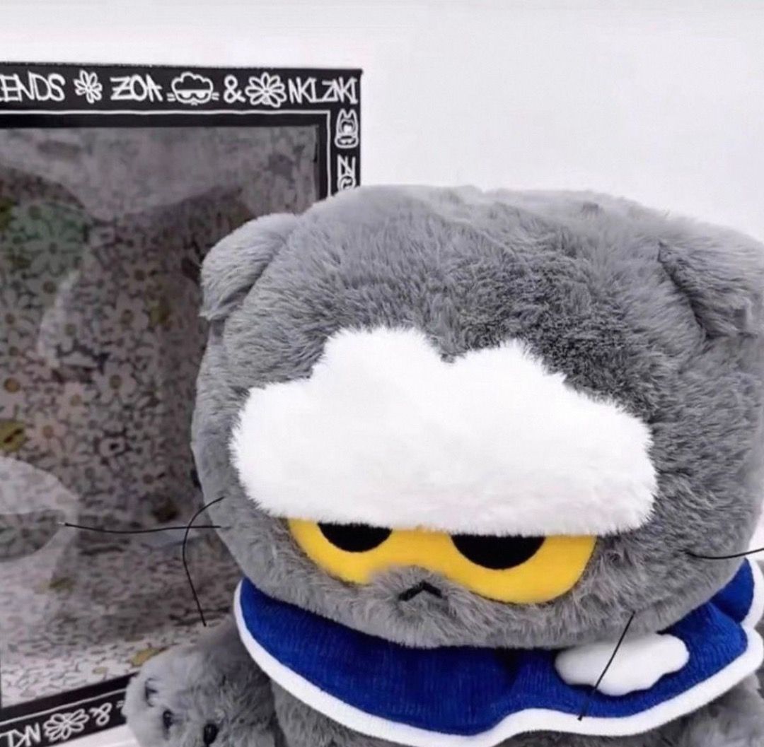 GDragon Zoa Adorable Cat Plush Toy 🐱 – 40cm, Brand New (Opened Box Only ...