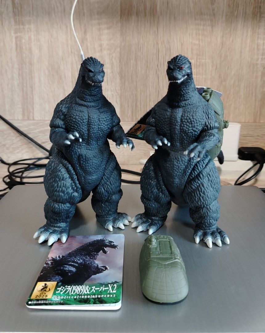 BANDAI MOVIE MONSTER SERIES Godzilla 6 Inch Soft Vinyl Figures ...