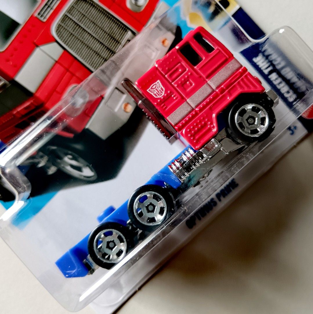 (Blister dented) HOT WHEELS CASE B 2026 Transformers Optimus Prime ...