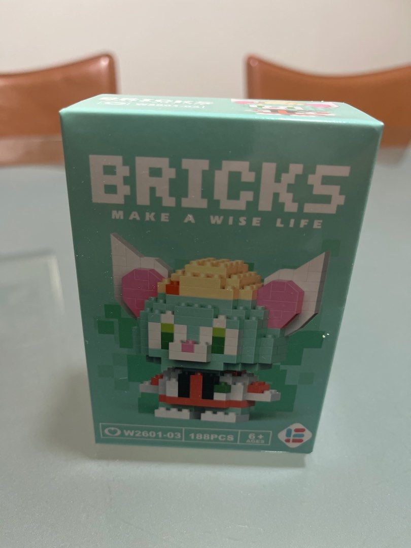 Bricks Pixelated Figure Building Blocks W2601-03, Hobbies & Toys, Toys ...