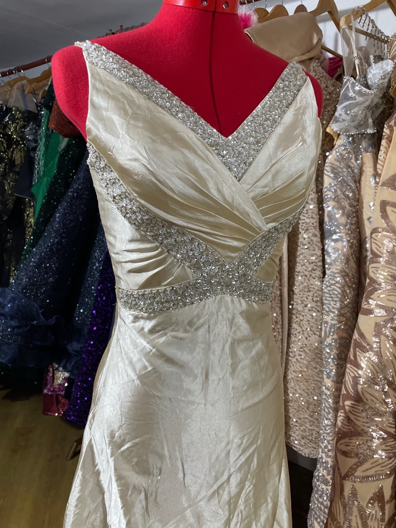 Cream-colored Evening Gown with Beaded Details, Women's Fashion ...