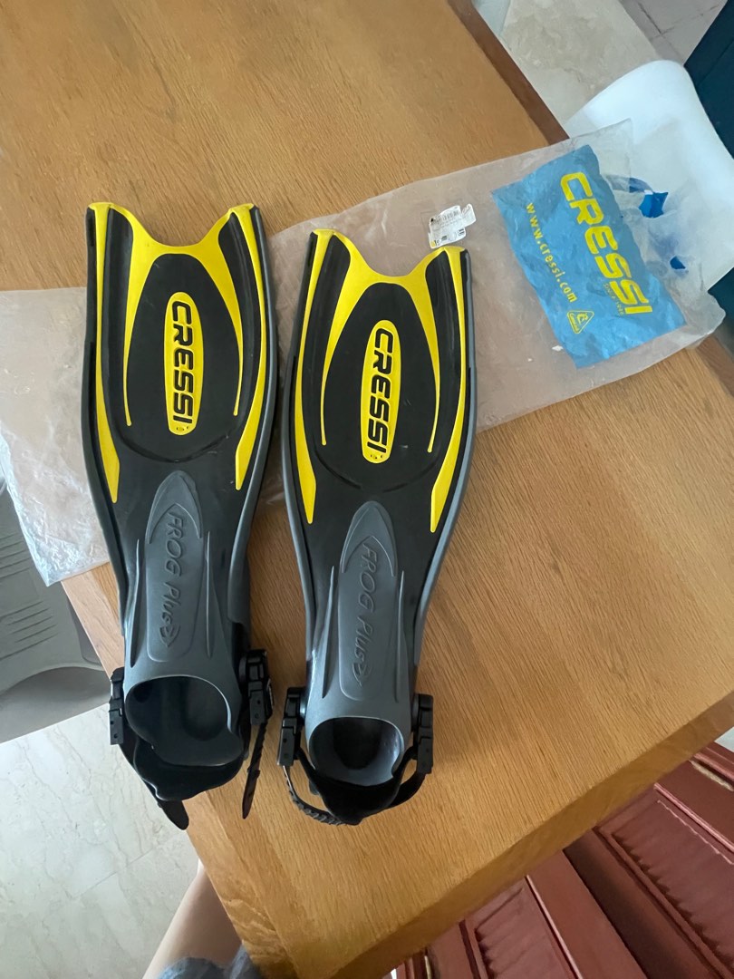 Cressi Frog Plus Fins, Sports Equipment, Other Sports Equipment and ...