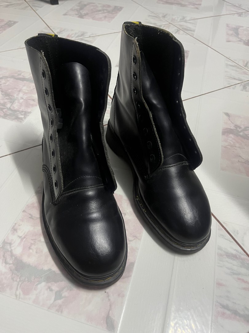 Dr. Martens Collabs Shellys Black Boots, Men's Fashion, Footwear, Boots ...