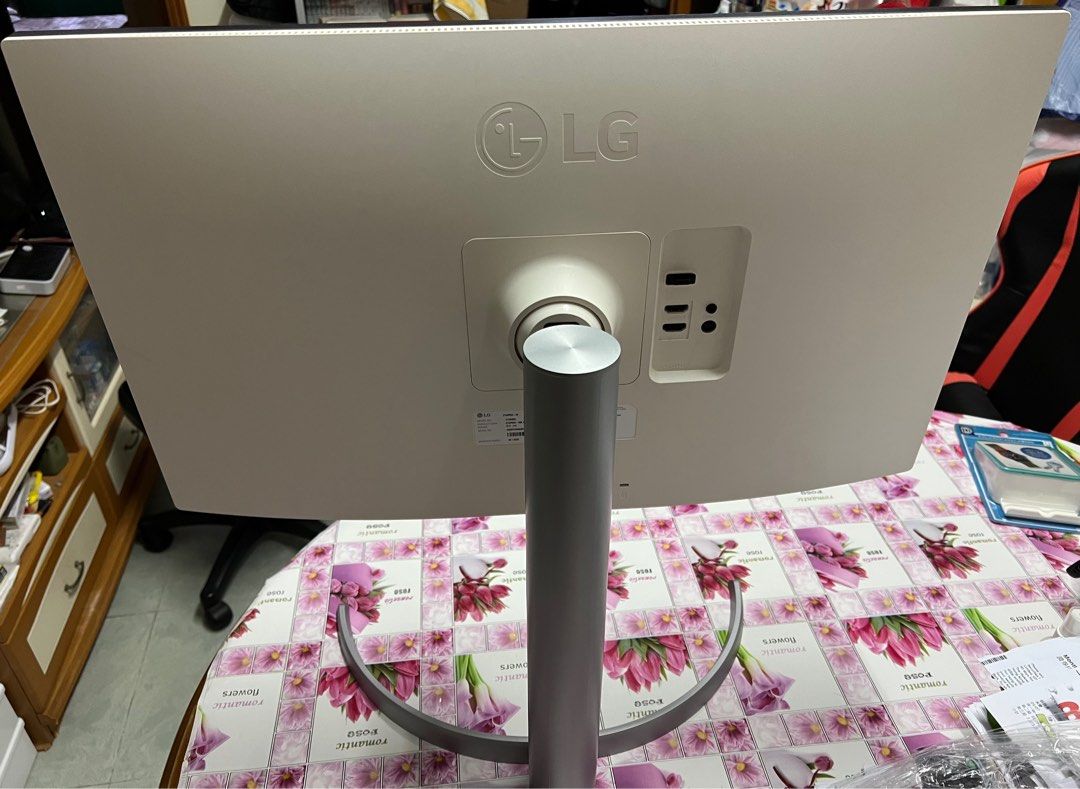 LG 27UP650 4K UHD 3840x2160 HDR 27吋顯示器, 電腦＆科技, 電腦周邊及配件, 電子屏幕 - Carousell