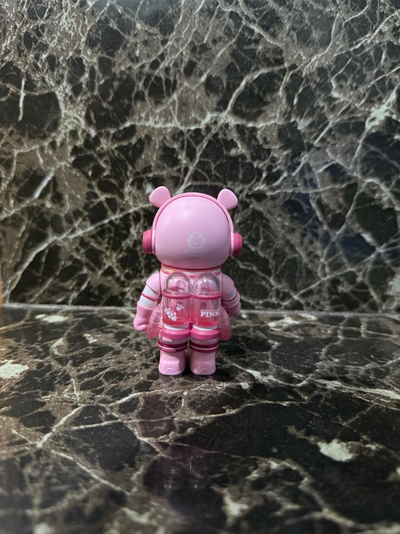 Molly Pink Panther Pop Mart w/ Acrylic Case, Hobbies & Toys ...