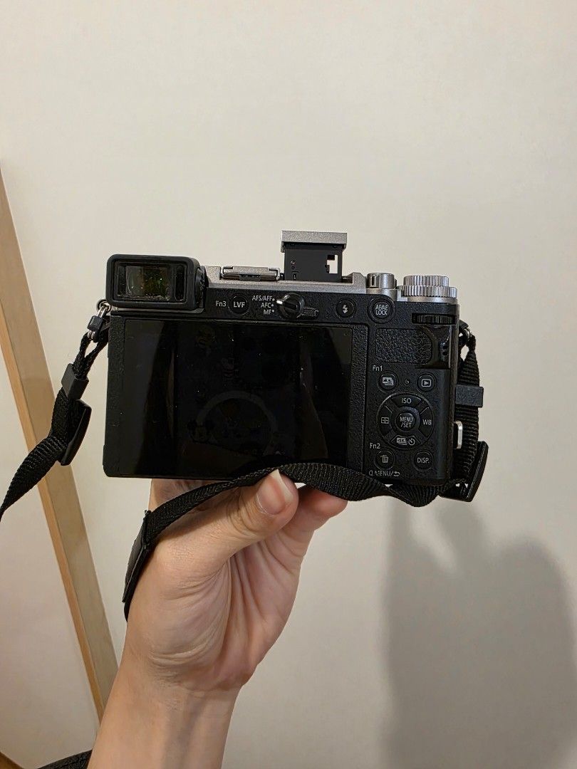 Panasonic Lumix GX9, Photography, Cameras on Carousell