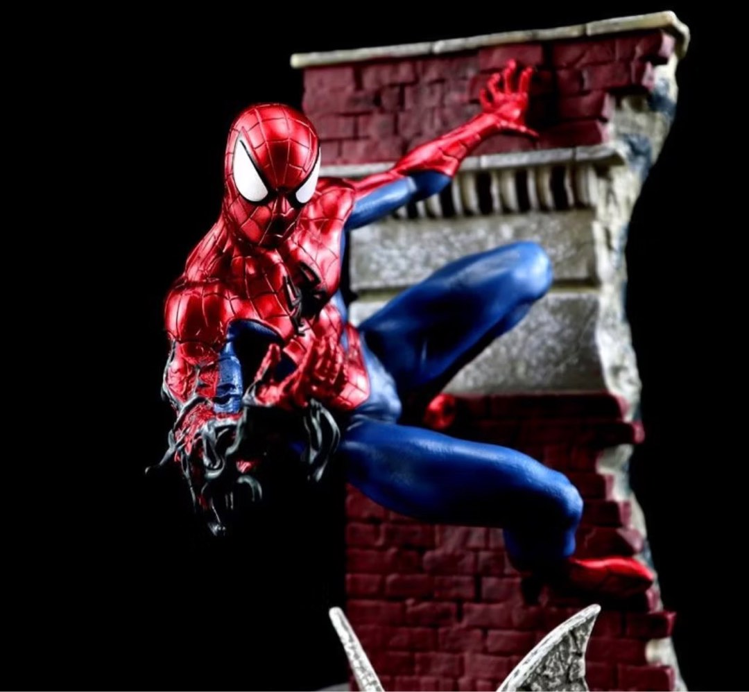 Spider-Man Statue with Gargoyle Base, Hobbies & Toys, Toys & Games on ...