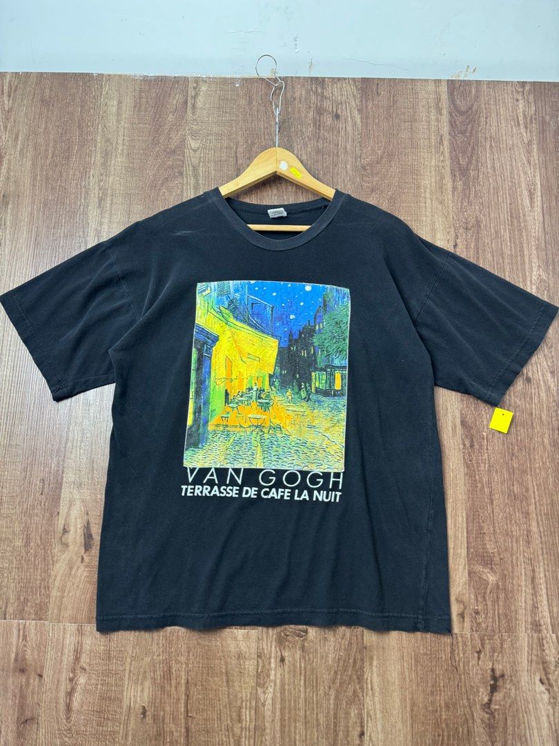 VIMCENT VAN GOGH painting cafe terrace at night T-shirt, Men's Fashion ...