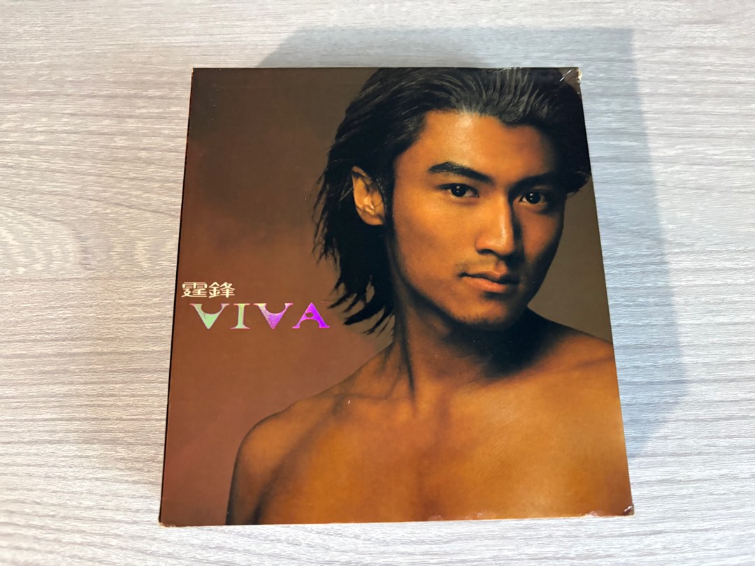 謝霆鋒-VIVA CD&VCD(連磁石貼）, 興趣及遊戲, 音樂、樂器 & 配件, 音樂與媒體 - CD 及 DVD - Carousell