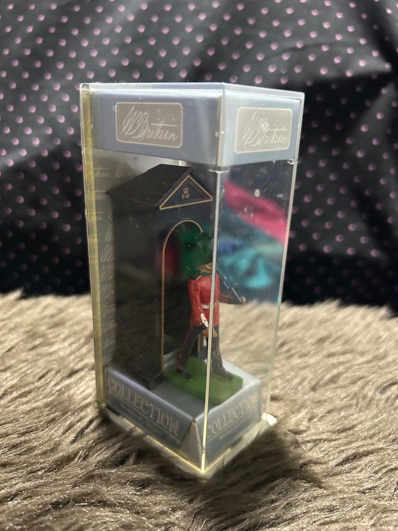 W. Britain Collection British Guard Figurine, Hobbies & Toys, Toys ...