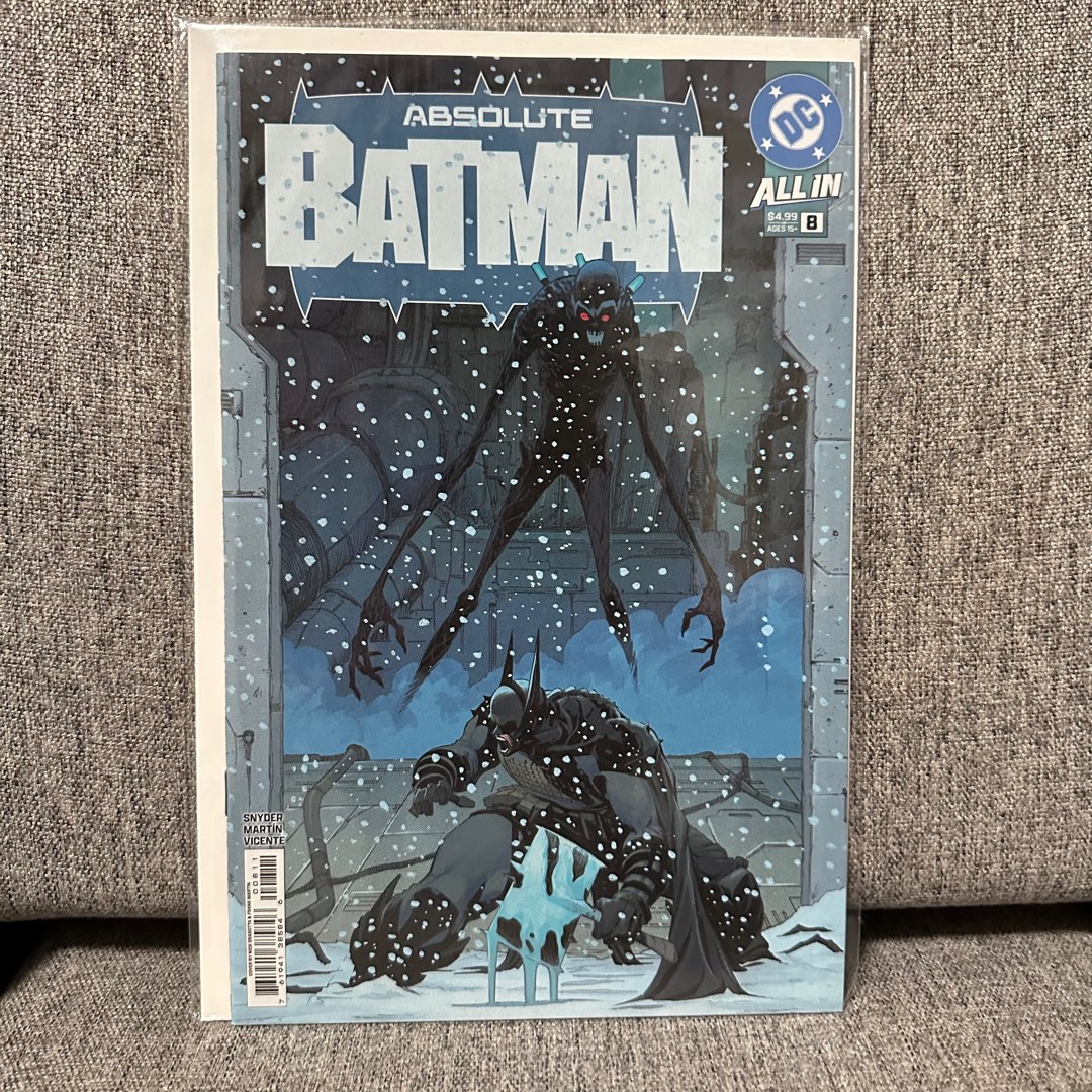 Absolute Batman #8 DC Comic Book, Hobbies & Toys, Books & Magazines, Comics & Manga on Carousell