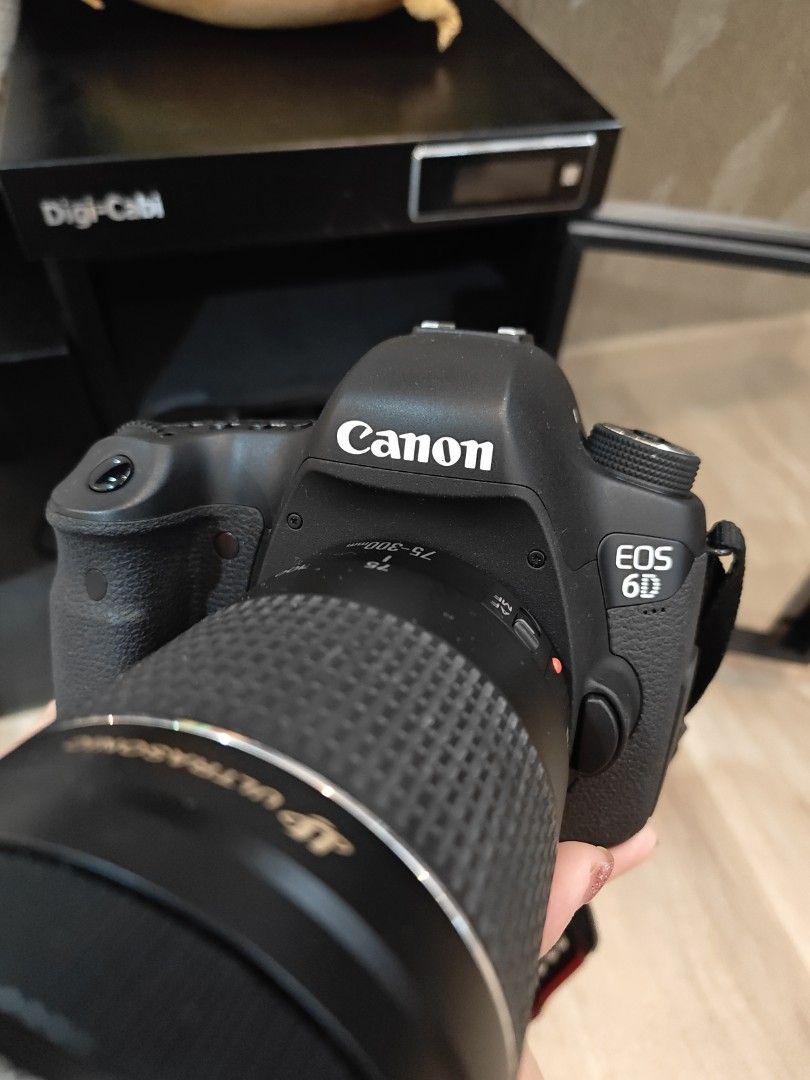 Canon EOS 6D DSLR Camera with Lenses and Flash, Photography, Cameras on ...