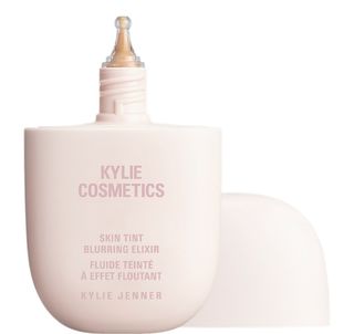 Kylie Cosmetics Skin Tint Blurring Elixir 2C, Beauty & Personal Care ...