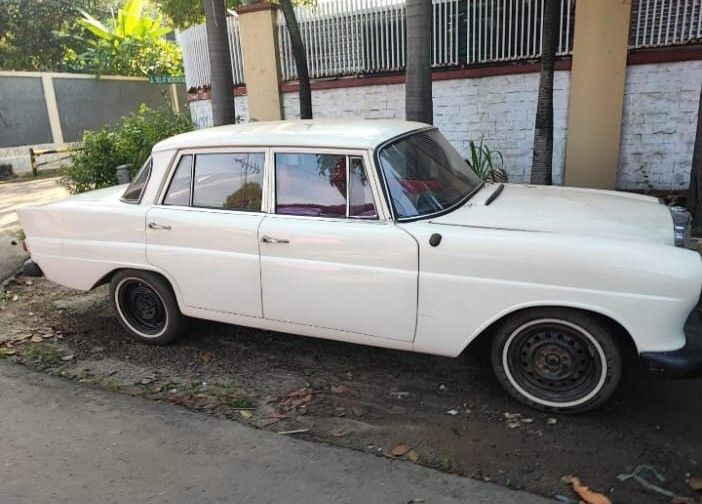 Mercedes benz 190 tahun 1964 (batman), Mobil & Motor, Mobil untuk ...
