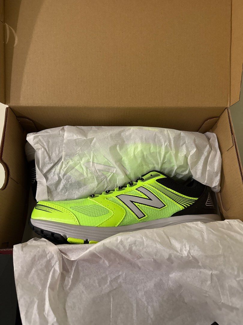 New Balance ME565v7 Running Shoes - Neon Green, Men's Fashion, Footwear ...
