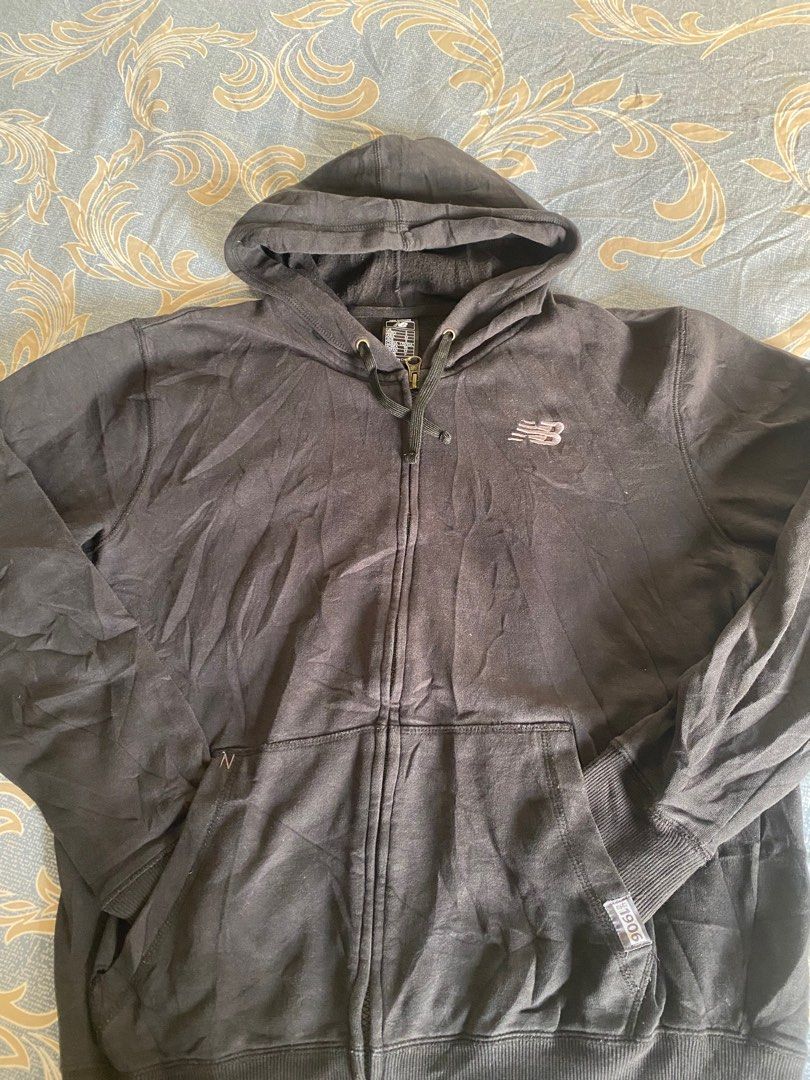 New Balance Zip-Up Hoodie, Men's Fashion, Tops & Sets, Hoodies on Carousell
