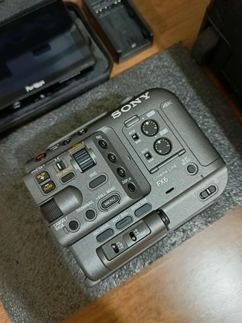 Sony FX6 Full-Frame Cinema Camera (Body) w/ Accessories, Photography ...