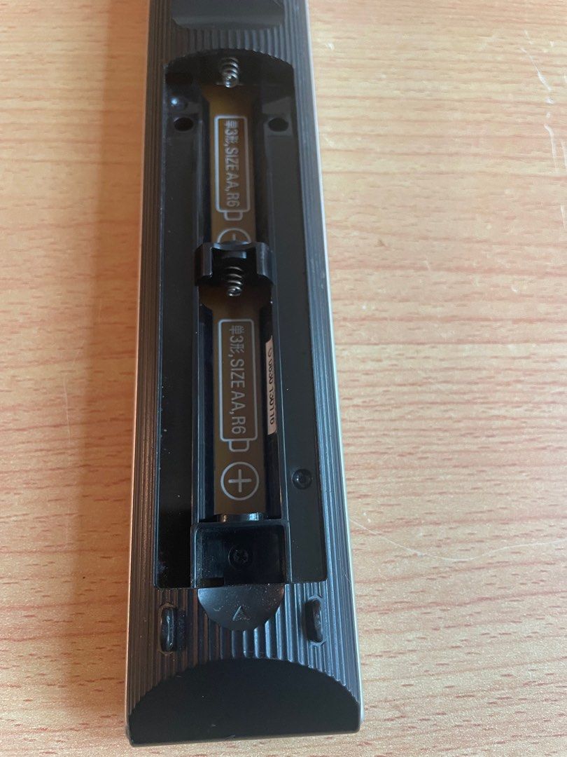 Sony TV Remote Control RM-GA011, 家庭電器, 電視 & 其他娛樂, 電視組件及配件 - Carousell