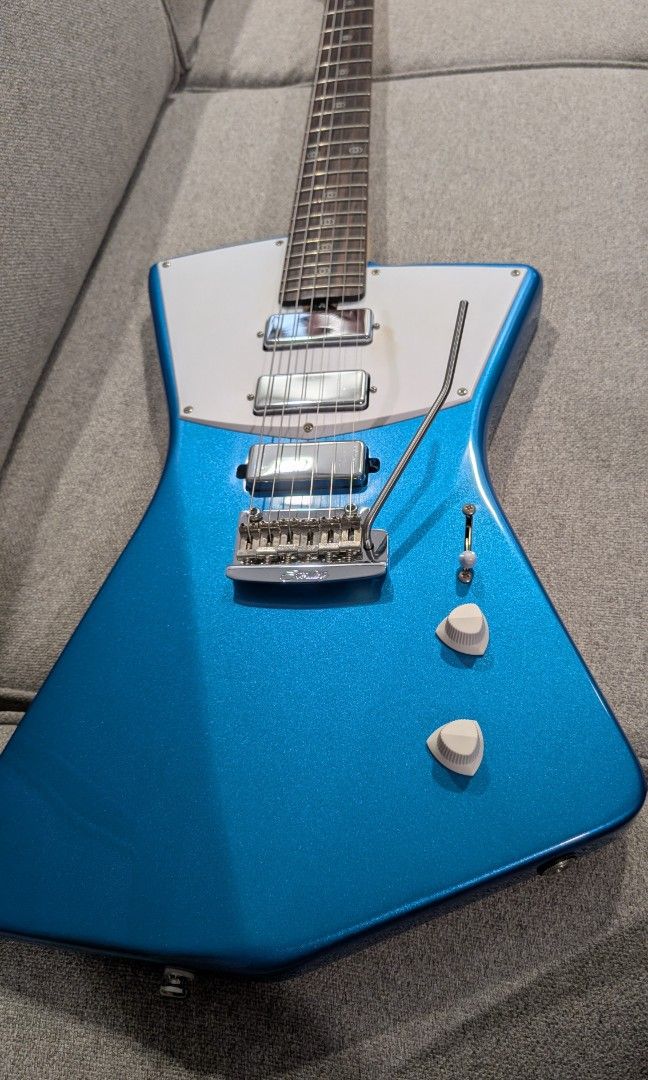 St Vincent Sterling by Music Man electric guitar, Hobbies & Toys ...