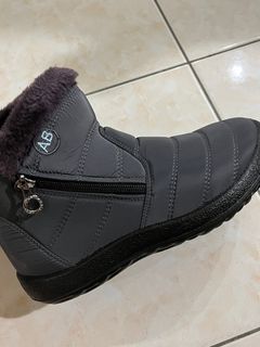 💥 Pre-Order 💥 New 💯 Original HELLY HANSEN Winter Boots, Women's Fashion ...