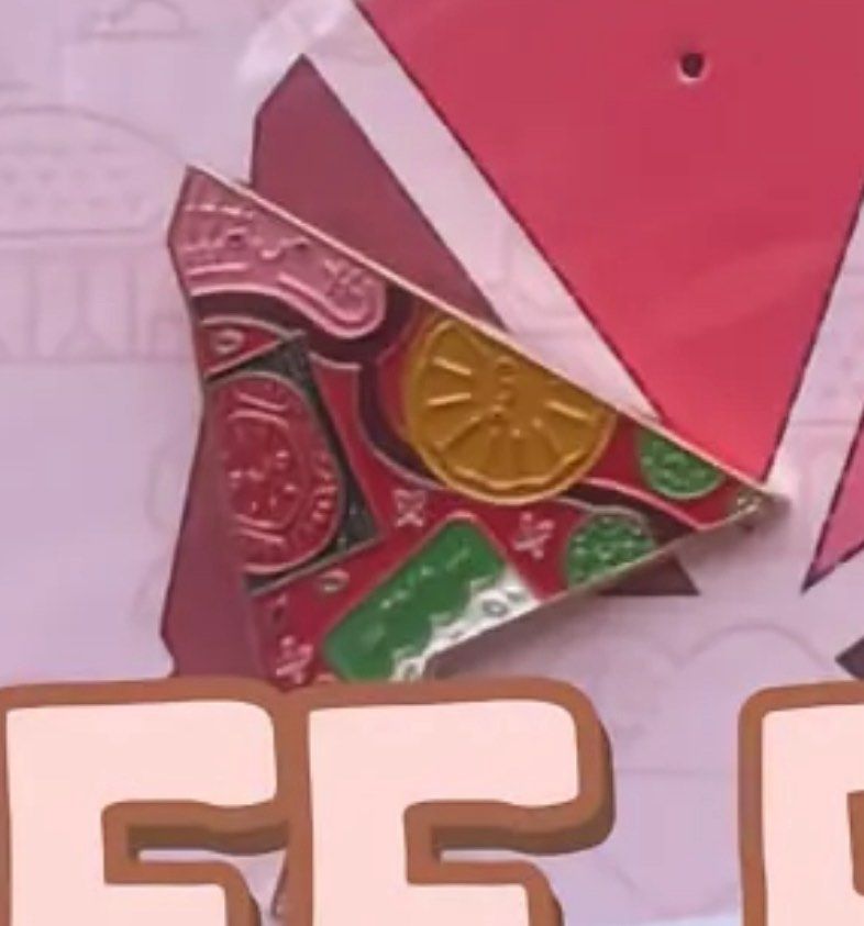 (BUY) SG60 Icons of Home Pin: JULY, Hobbies & Toys, Memorabilia ...