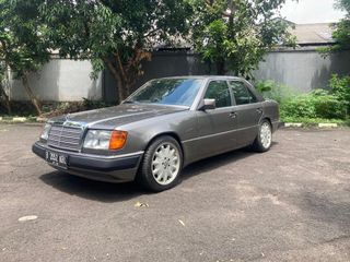 Mercedes benz w124 Dijual | Mobil & Motor | Carousell Indonesia