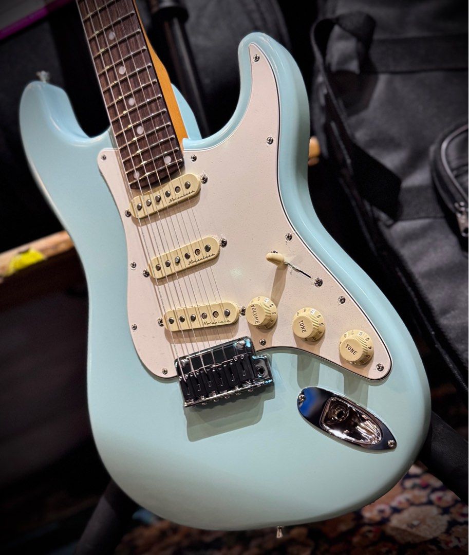 Fender Japan Rei Stratocaster R246 Electric Guitar, RW FB, Rei Blue ...