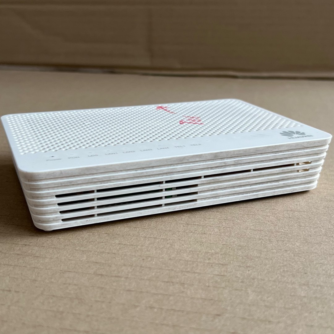 Huawei EchoLife HG8240H5 GPON Terminal, Computers & Tech, Parts ...