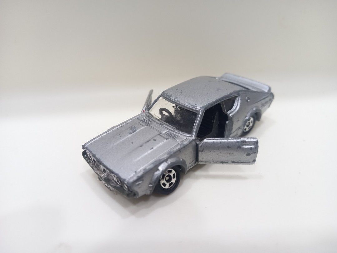 Tomica Nissan Skyline 2000GT-X #82 JDM Diecast Model C110 "Kenmeri ...