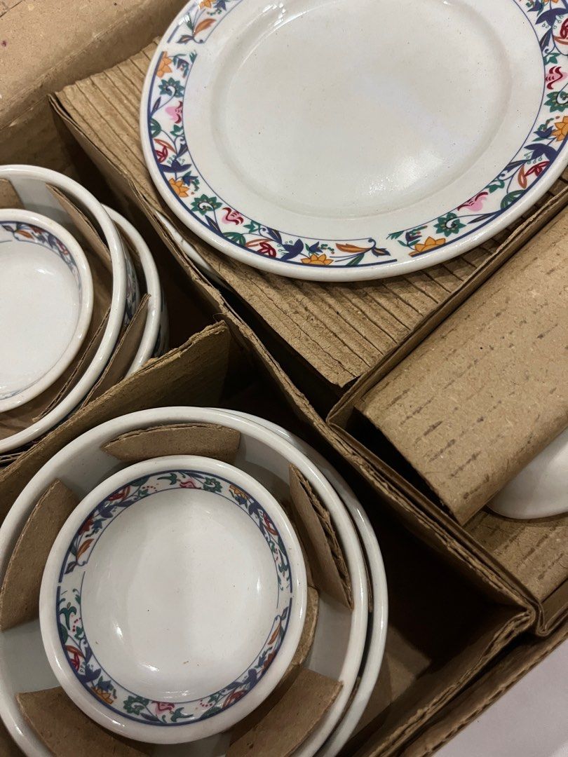 Vintage Porcelain Dinnerware Set, Furniture & Home Living, Kitchenware ...