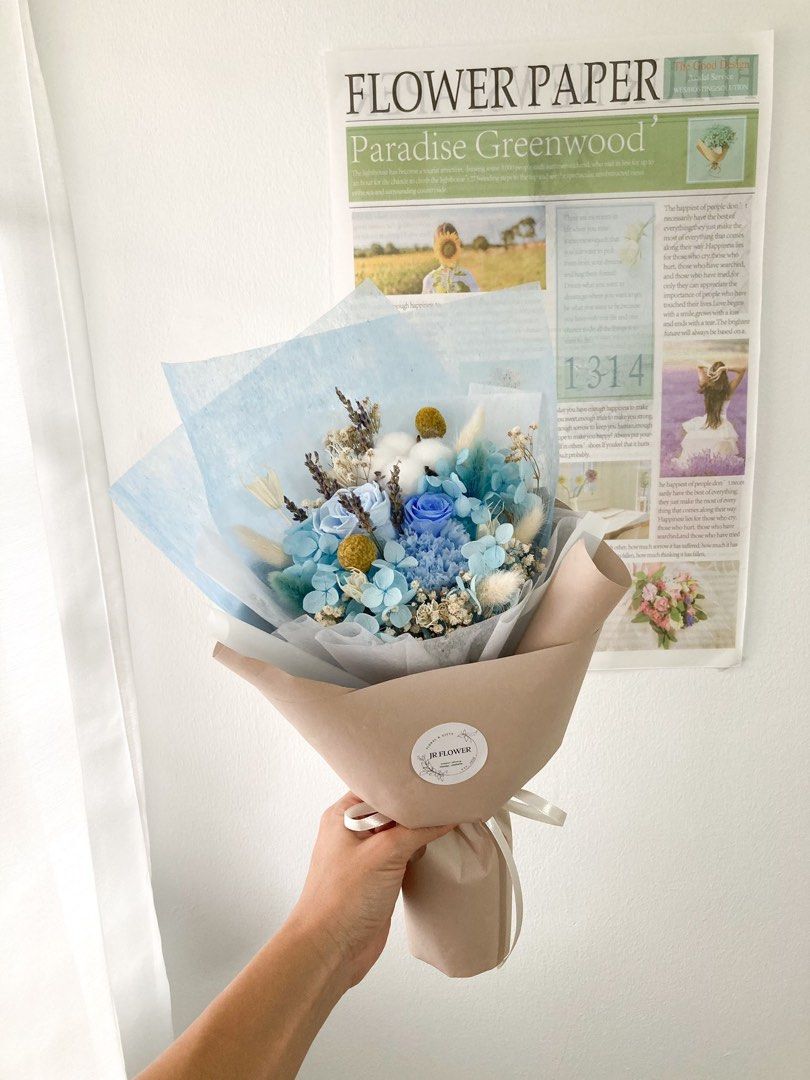 Aesthetic Blue Preserved Flower Bouquet, Hobbies & Toys, Flowers ...