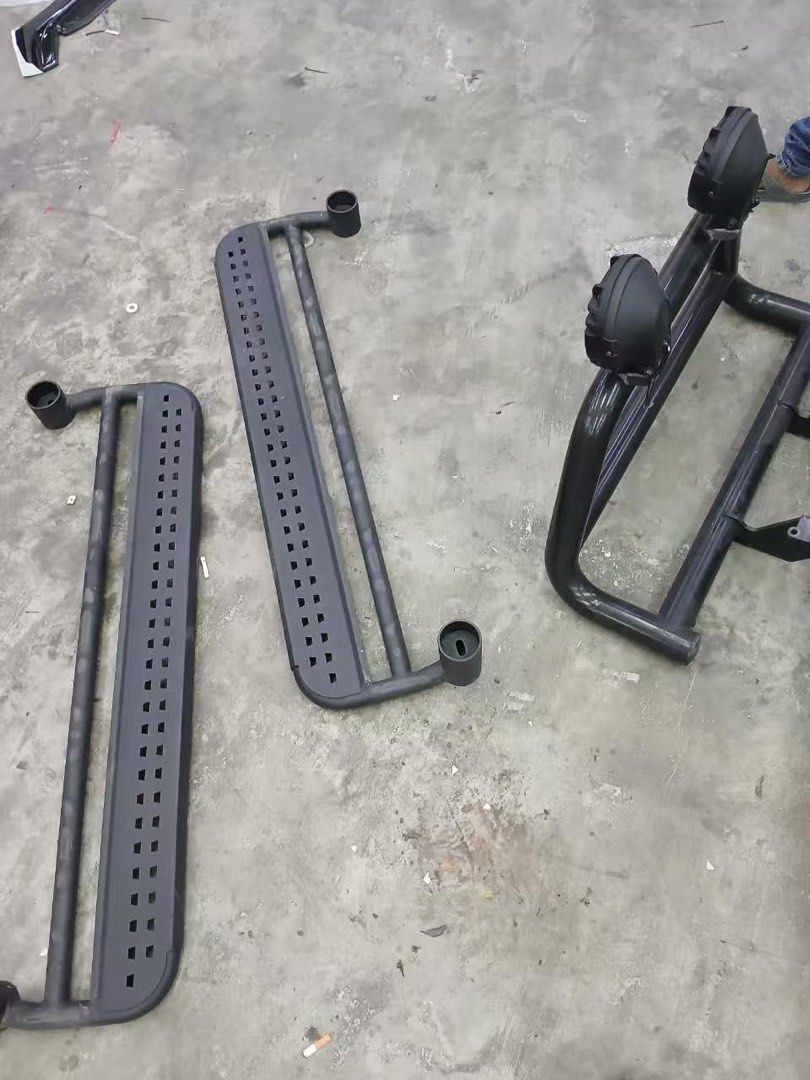 Car Side Steps and Light Bar, Car Accessories, Accessories on Carousell