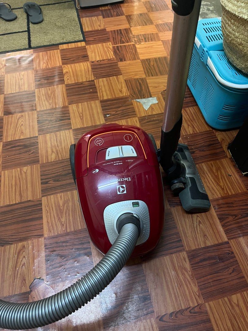 Electrolux UltraSilencer Vacuum Cleaner, TV & Home Appliances, Vacuum ...
