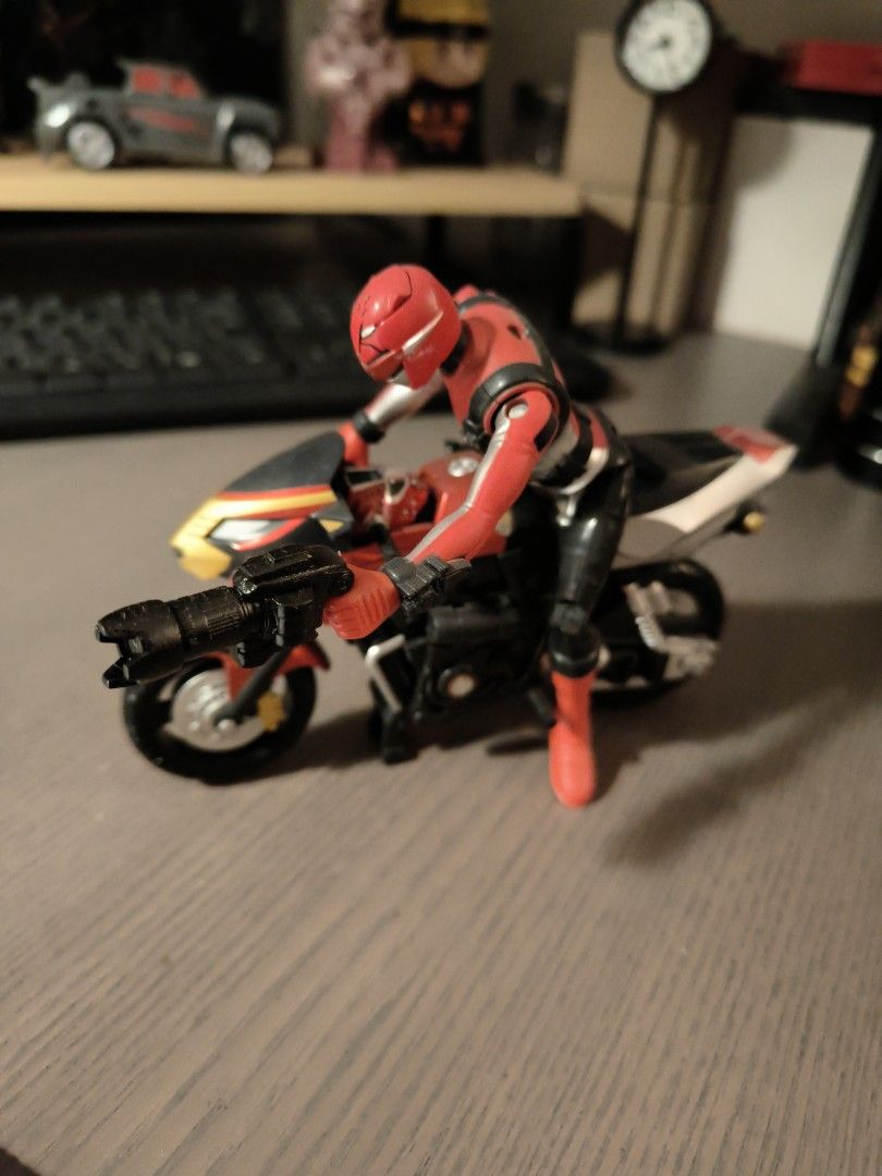 Go-Busters Red Buster & Chita Nick Set, Hobbies & Toys, Toys & Games on ...