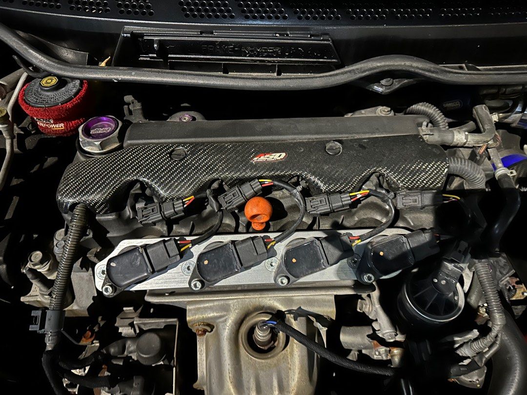 Honda civic fd1 carbon engine valve cover, Car Accessories, Accessories ...