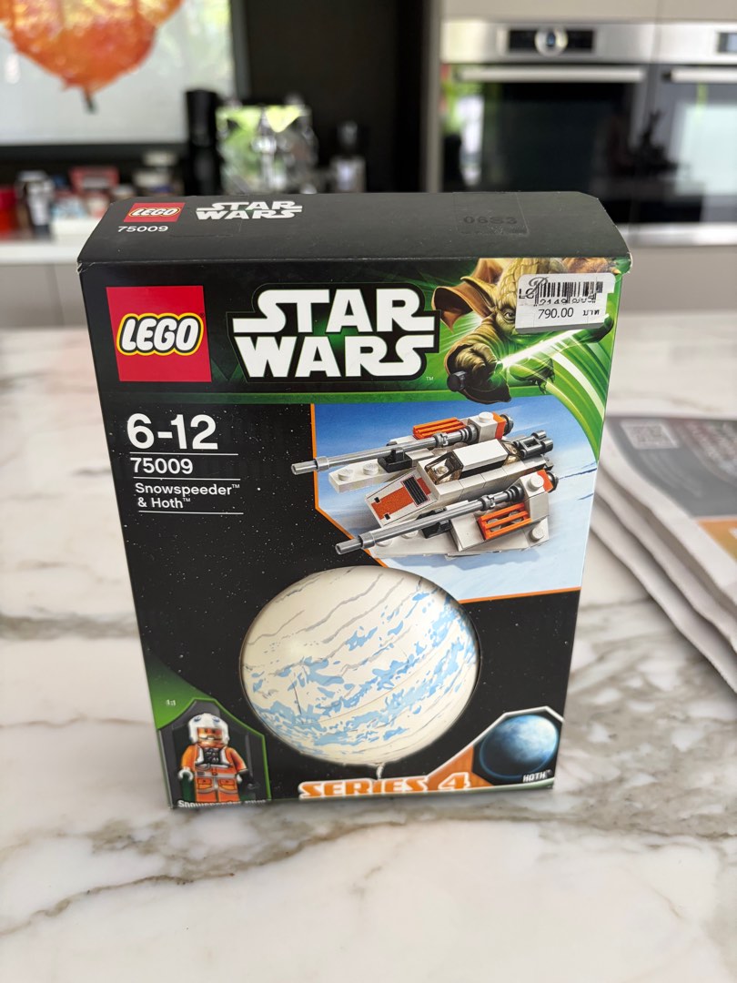 Lego Star Wars 75009 Snowspeeder & Hoth, Hobbies & Toys, Toys & Games ...