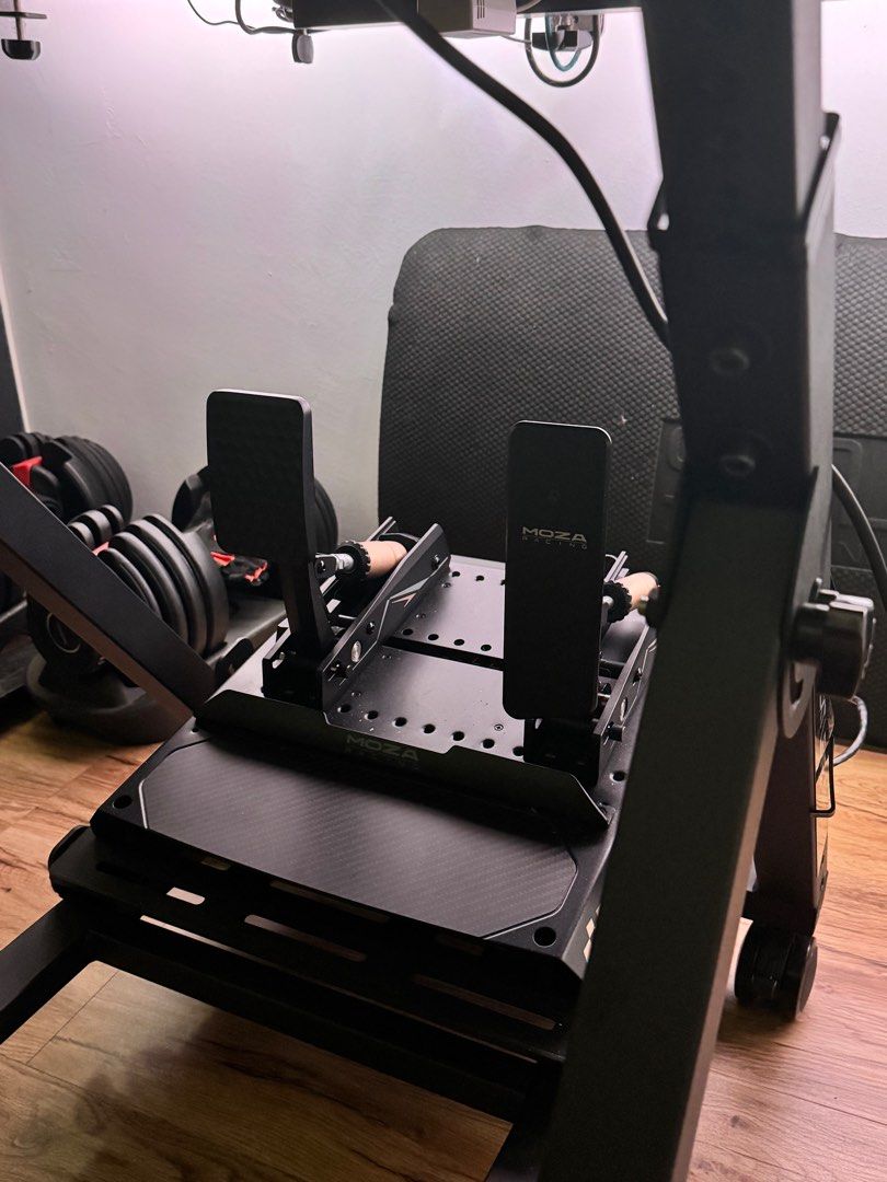 MOZA Racing Sim Bundle - R12 Wheel Base, FSR2 and CS V2P Wheels, CRP 2 ...