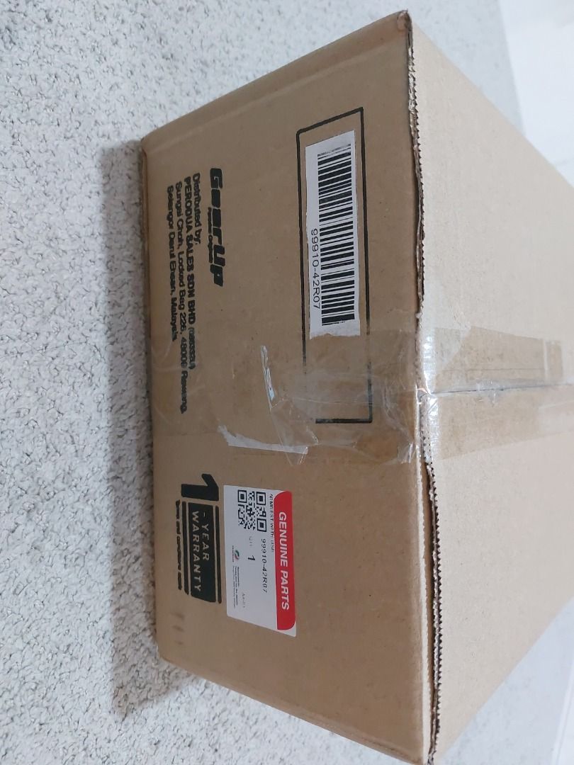 Perodua Bezza GearUp Arm Rest with USB Port, Everything Else, Others on ...