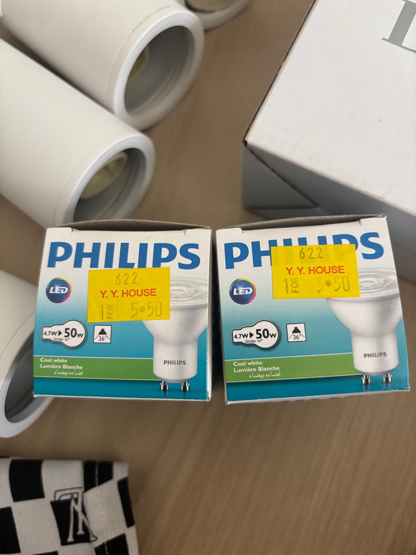 Philips LED Cool White Bulbs, Furniture & Home Living, Lighting & Fans ...