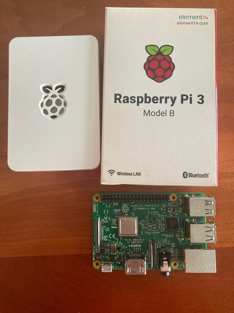 Raspberry Pi 3 Model B with Case, Computers & Tech, Parts & Accessories ...