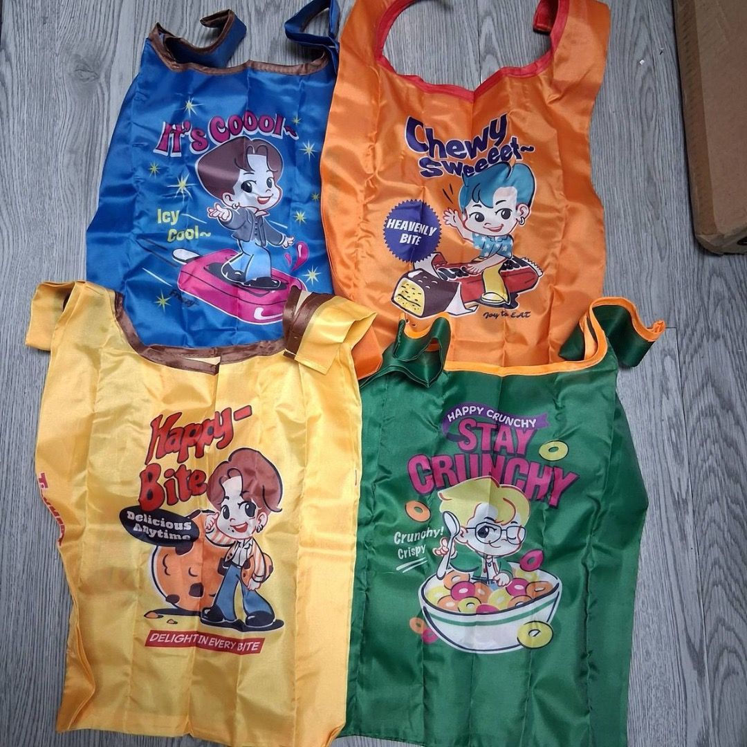 📣Sale！ 🈶現貨 #BTS代購 JP🇯🇵 日本代購 TinyTan BTS “TinyMART” ECO BAG 雙面環保袋♻️ 《下單前請先觀看購買購物須知》, 興趣及遊戲, 收藏品及 ...