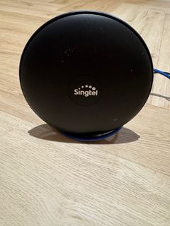 SingTel router with 2 mesh extender, Computers & Tech, Parts ...