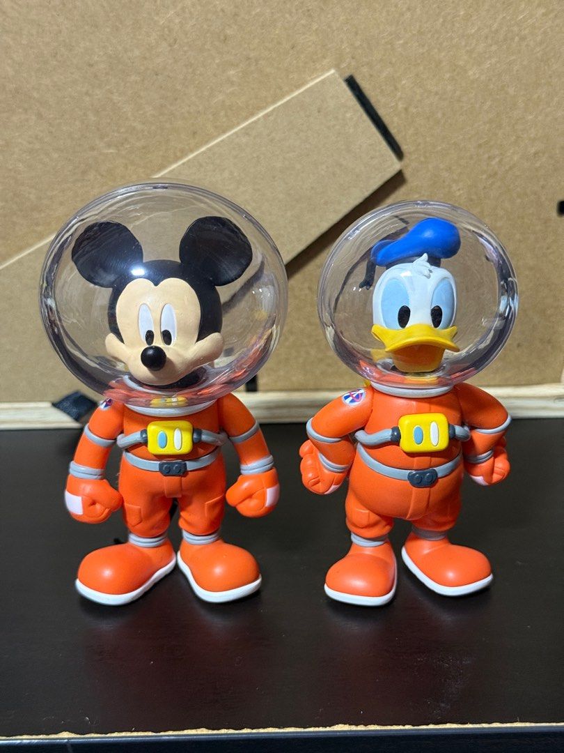 URDU / Disney Worlds Beyond Blind Box Series 1 - Mickey & Donald ...