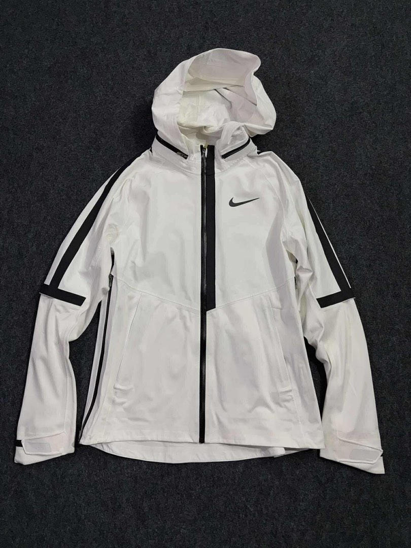 NIKE AEROSHIELD RUNNING JACKET, Men's Fashion, Coats, Jackets and ...