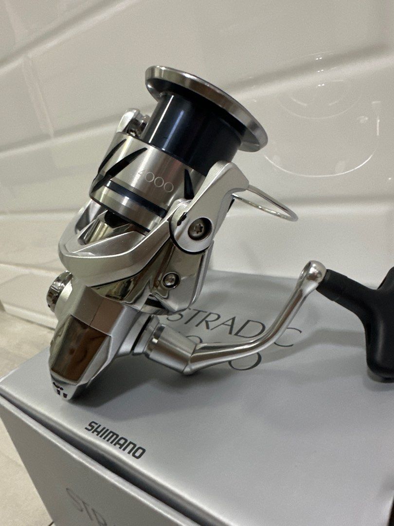 Shimano Stradic FM 4000 Spinning Reel, Sports Equipment, Fishing on ...