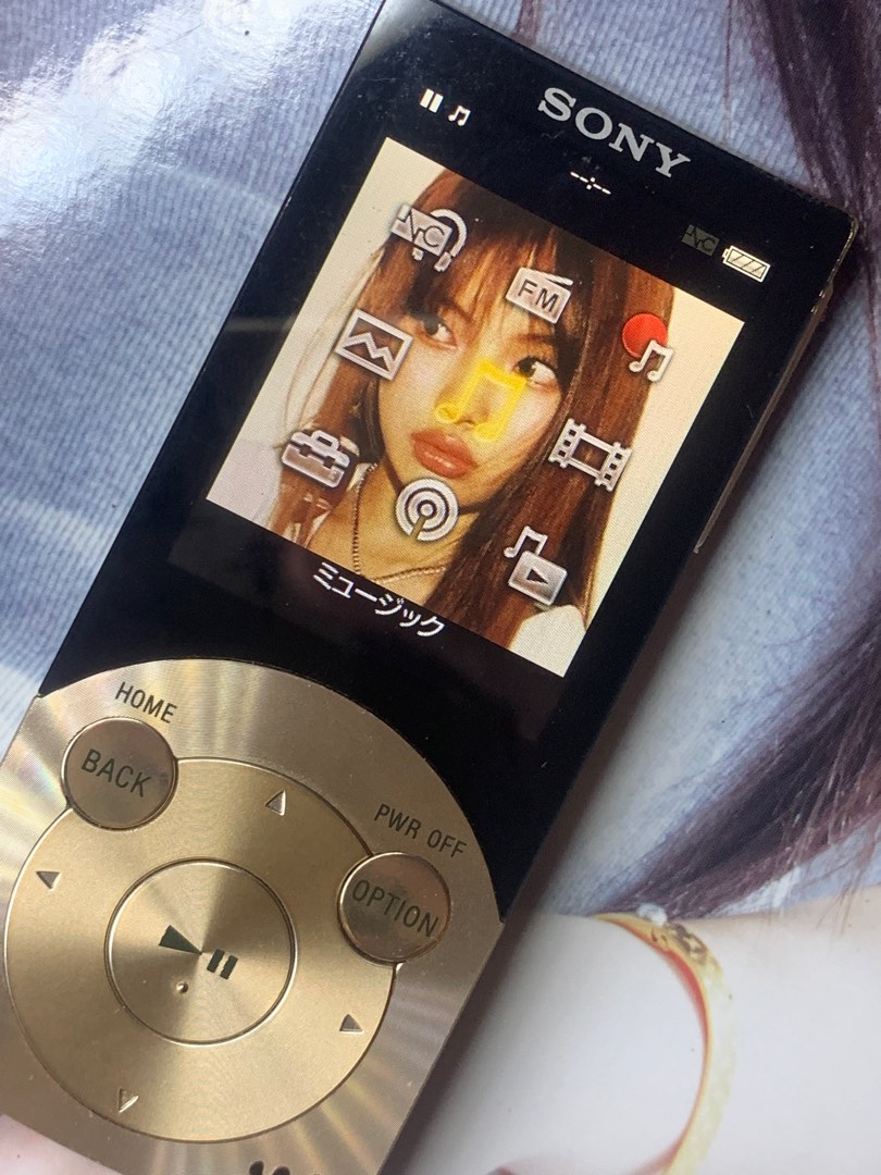 SONY WALKMAN NW-S744 GOLD SONY WALKMAN | SONY MUSIC PLAYER MP3 MP4 ...