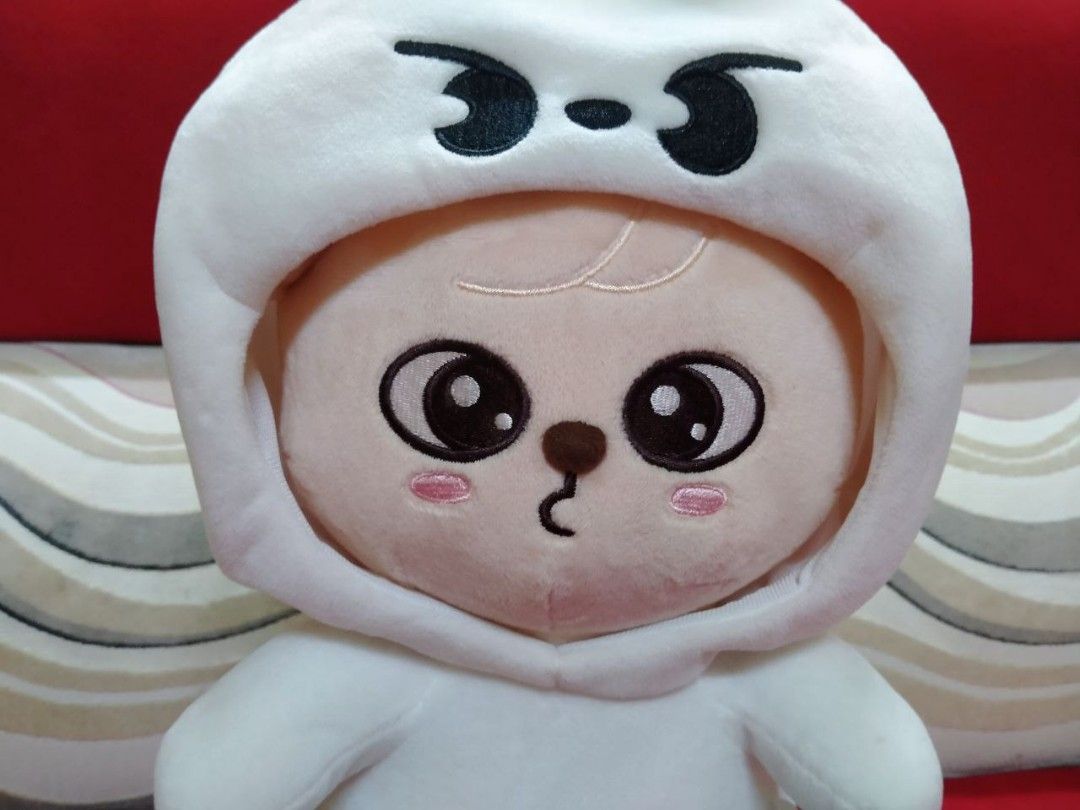 Stray Kids Skzoo Hugging Seungmin Plush Doll, Hobbies & Toys ...