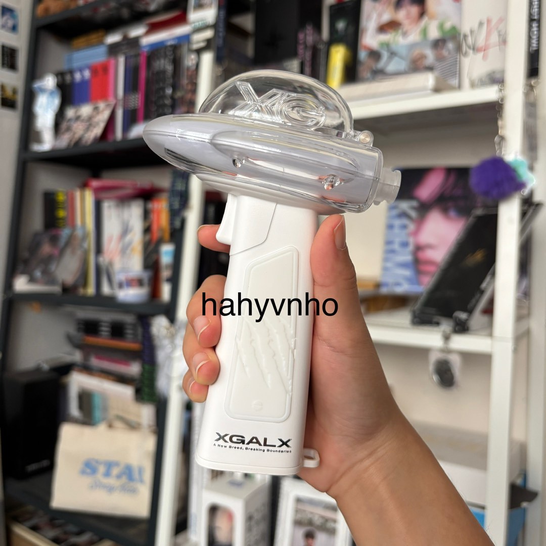 wts XG lightstick ver.1 full set, Hobbies & Toys, Collectibles ...